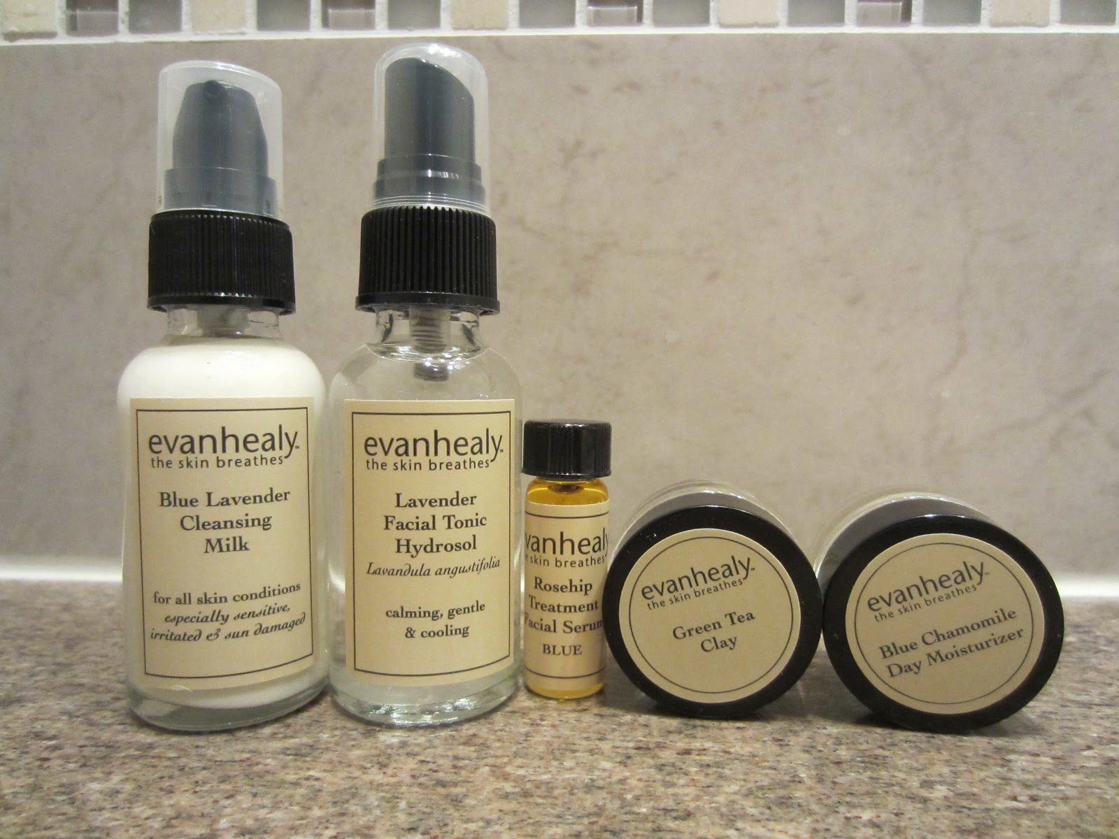 Live It, Love It, Green It: Evanhealy Blue Face Care Kit Review