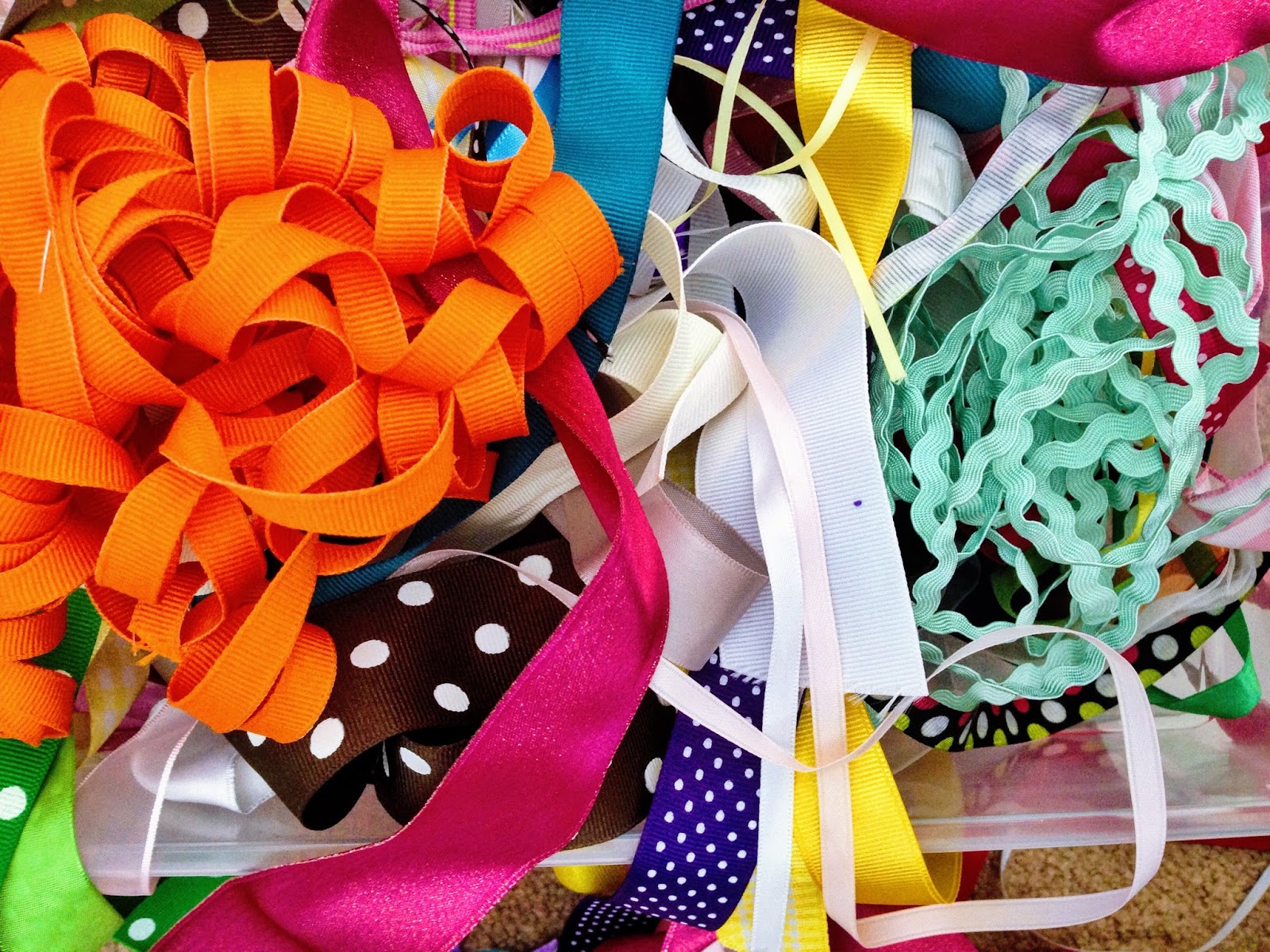 RIBBON BOX SENSORY PLAY | Raising Kinley