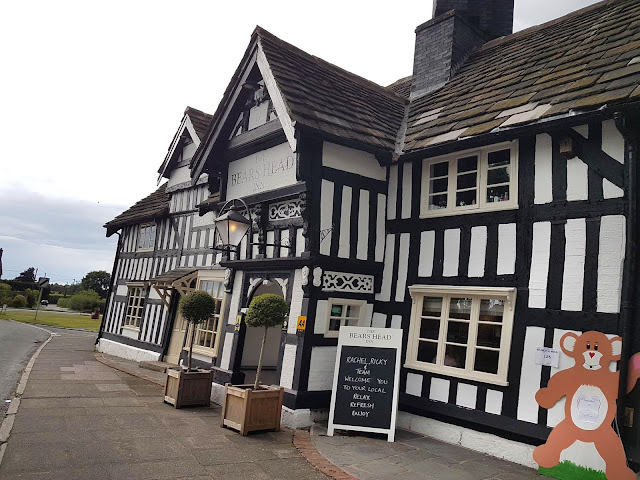Porsche-noir: Pear Mill Vintage Emporium Manchester, The Bears Head ...