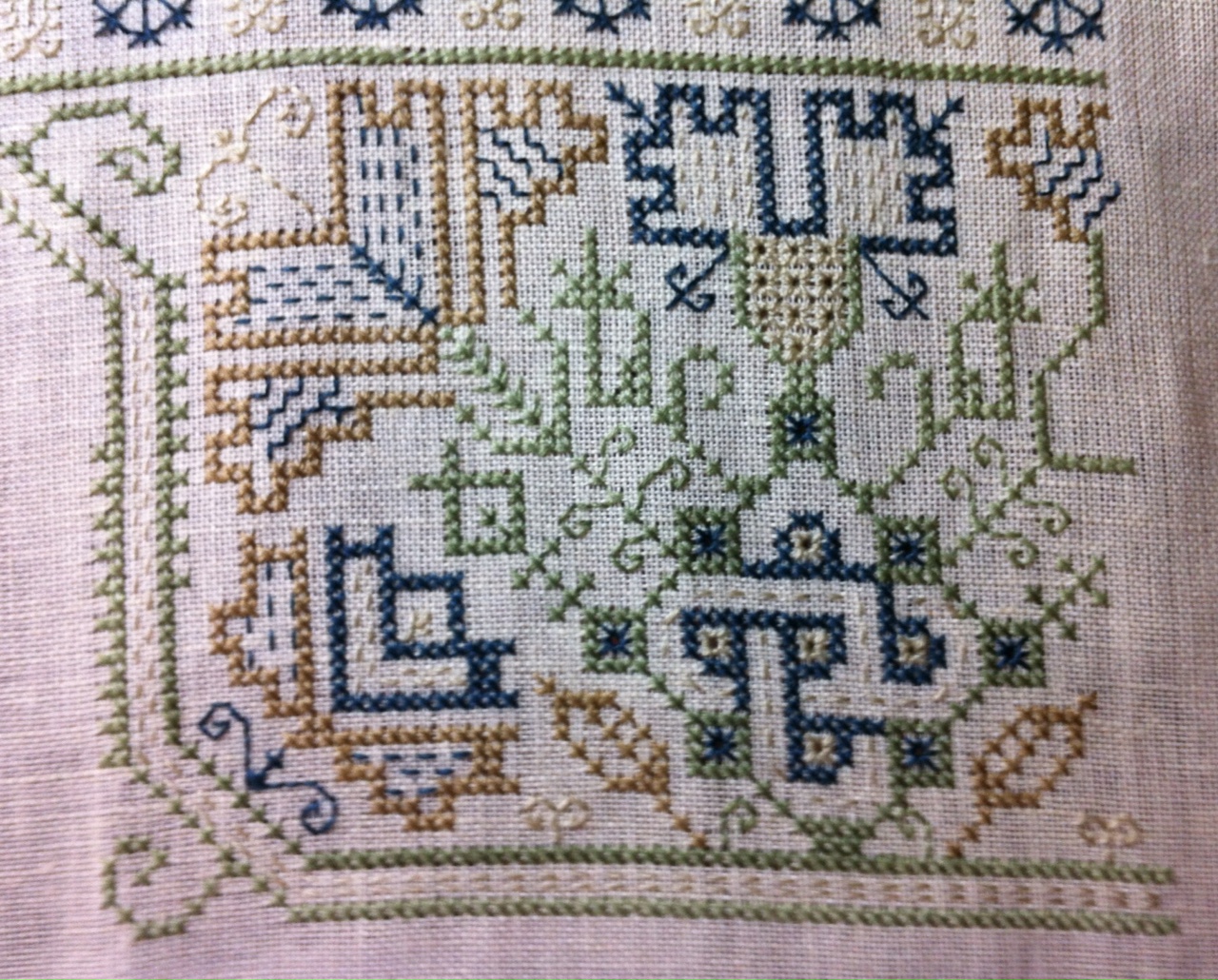 Loara Standish Sampler