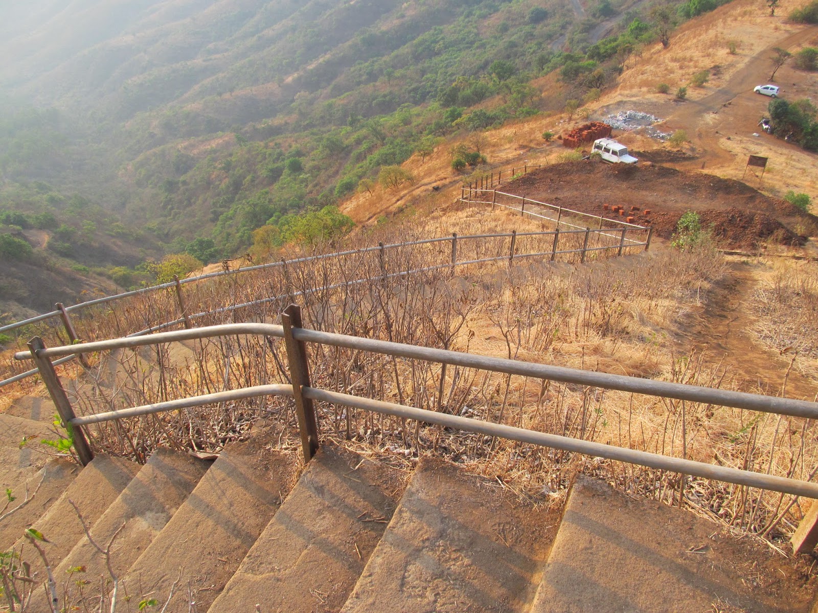 My Priceless Experience !!!: Raireshwar Trek!!!!