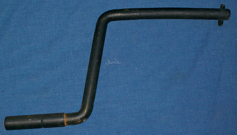 1930s 1940s ENGINE HAND CRANK HANDLE STARTER TOOL CAR or TRACTOR