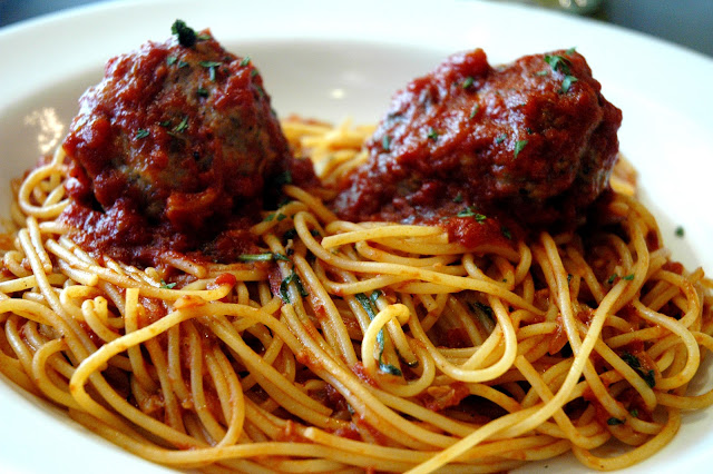 DUDE FOR FOOD: Mom's Day at Italianni's