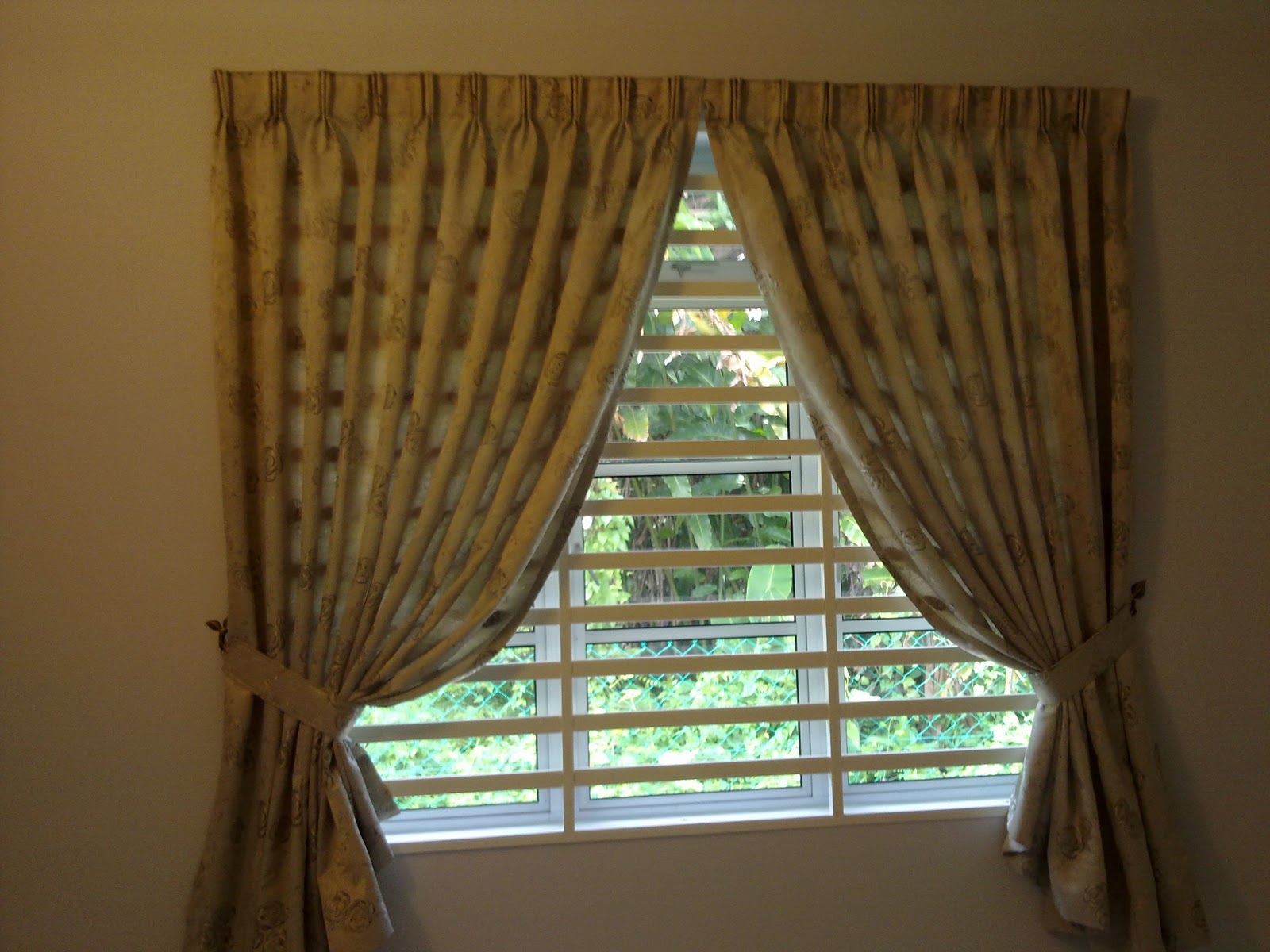 Bina Rumah Tangga: LANGSIR