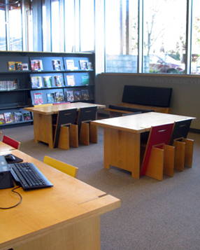 living in the states is easy: American Library