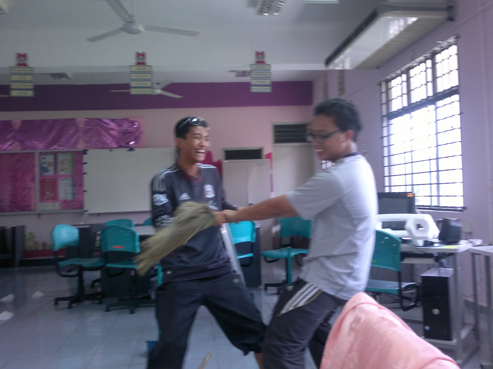 PUSAT AKSES IBNU SINA SMK SYED ALWI