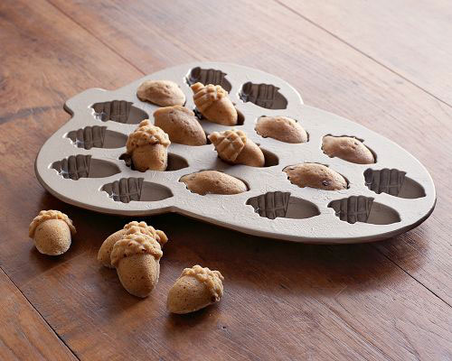 A Wise Woman Builds Her Home: Fall Fun Treats--Acorn Love