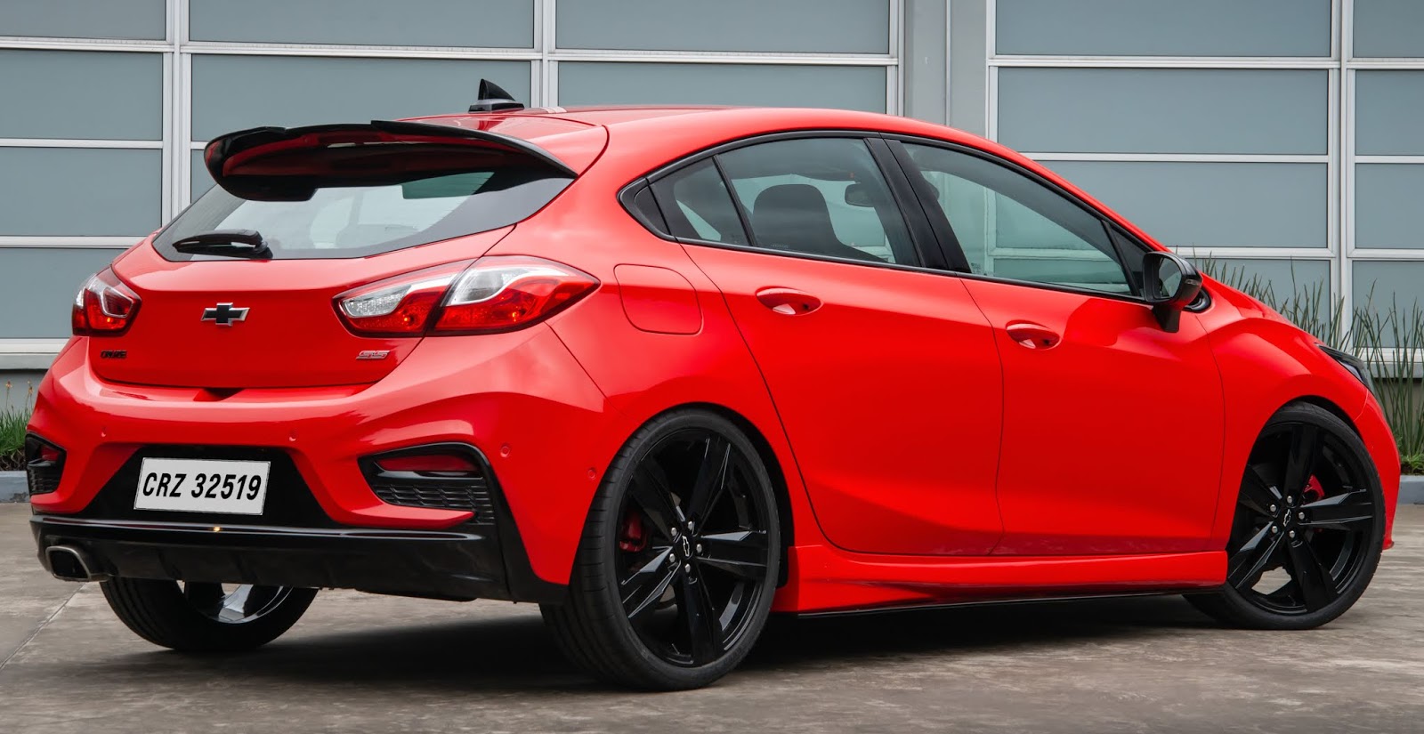 GM revela conceitos Cruze SS, Onix Sound, Trailblazer e Equinox Midnight