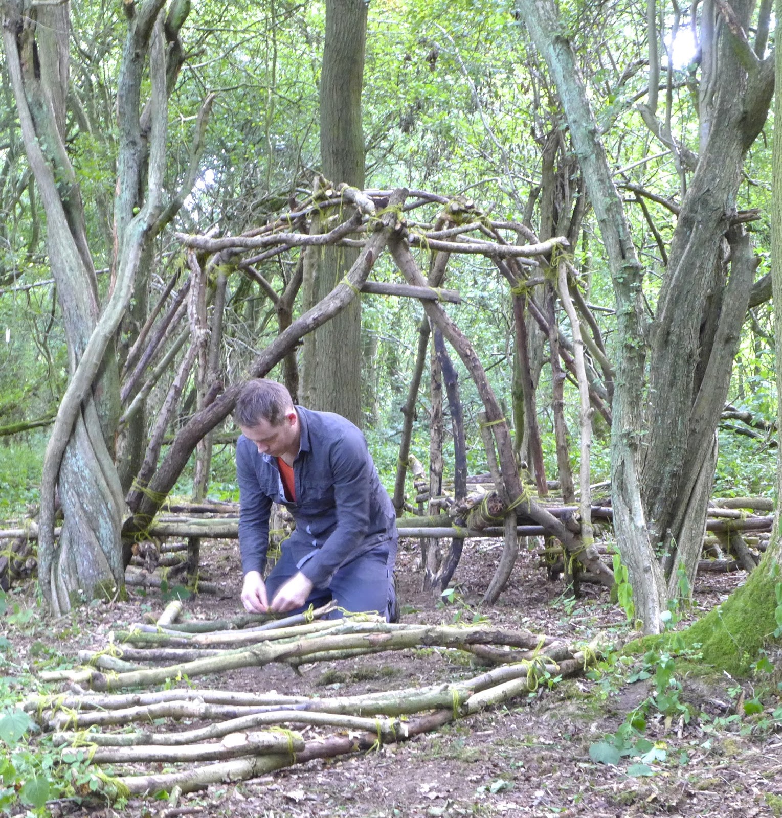 Alec Finlay: bow down: a bower for Duke's Wood