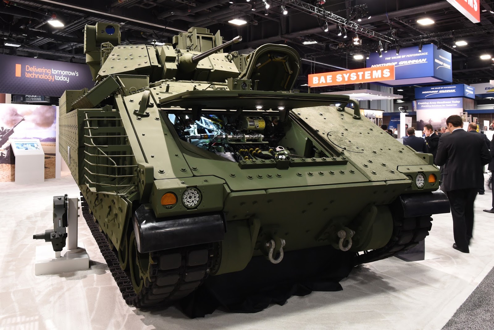 CIRCULO TRUBIA: AMPV Y NEXT GEN BRADLEY