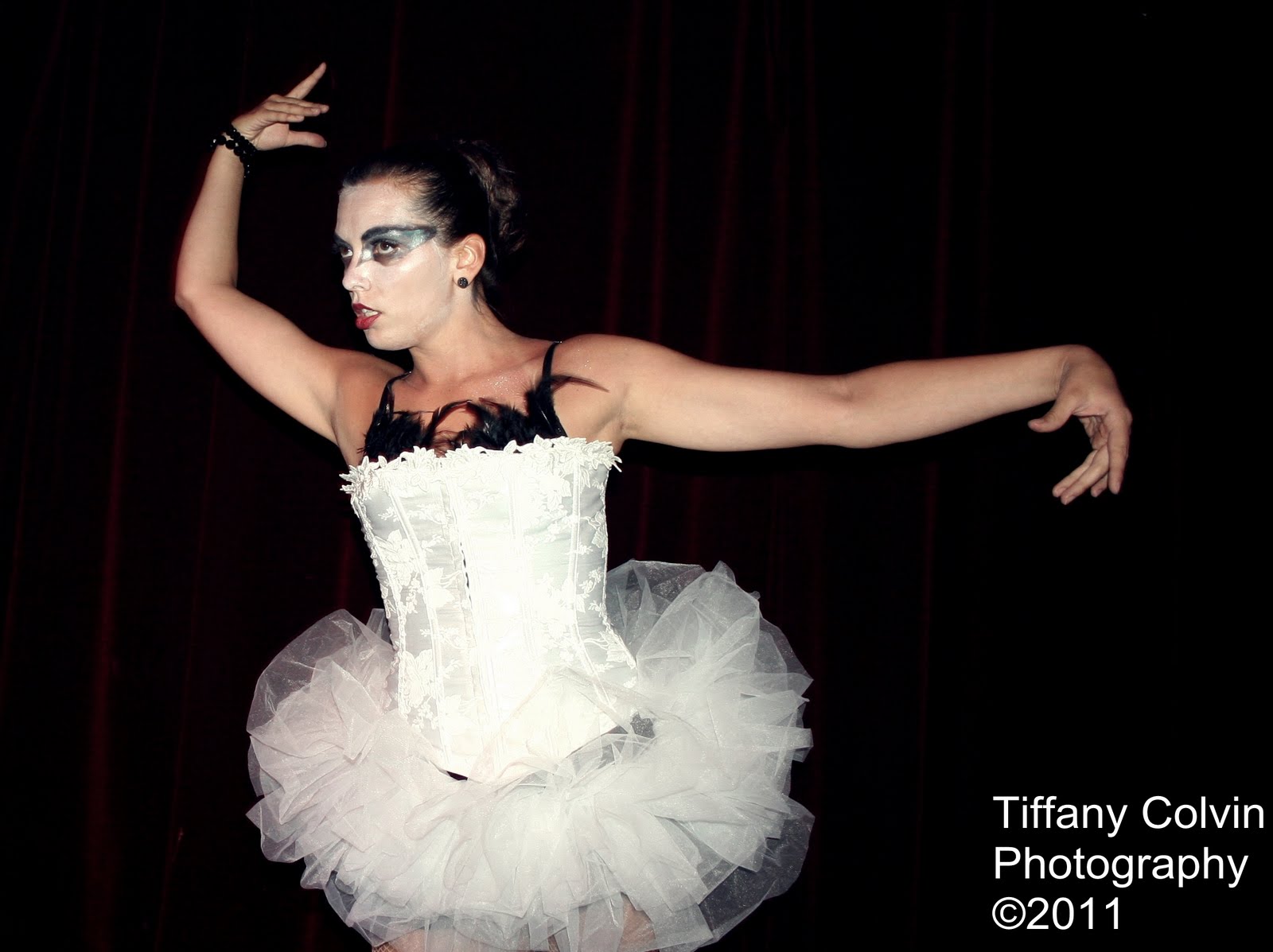 Tifography: Flirtini Foxxes Burlesque