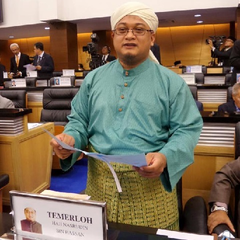 KOLEKSI BERITA DAN VIDEO PARTI PAS : YB USTAZ NASARUDIN HASSAN TANTAWI ...