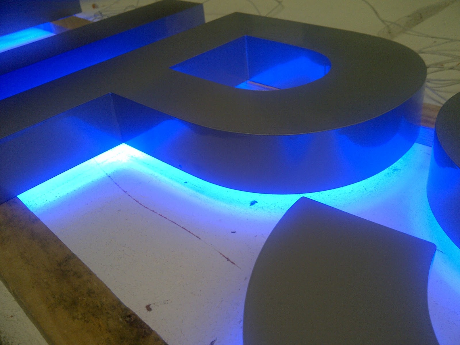 Rótulos : Letras Corporeas