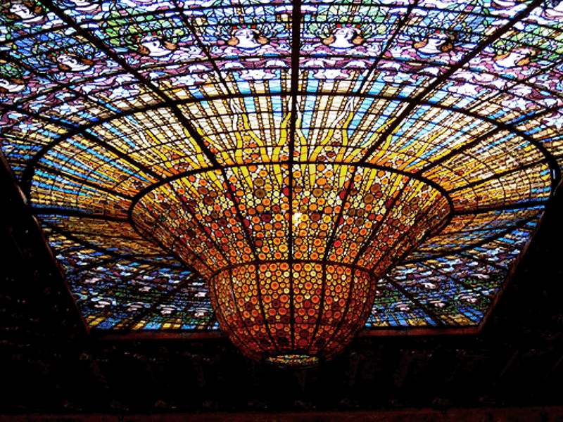 DAS ARTES: VITRAL / UM POUCO DA HISTÓRIA