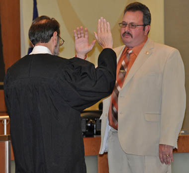 Cover Stories: Swearing in of newly elected Commerce City Mayor Sean Ford