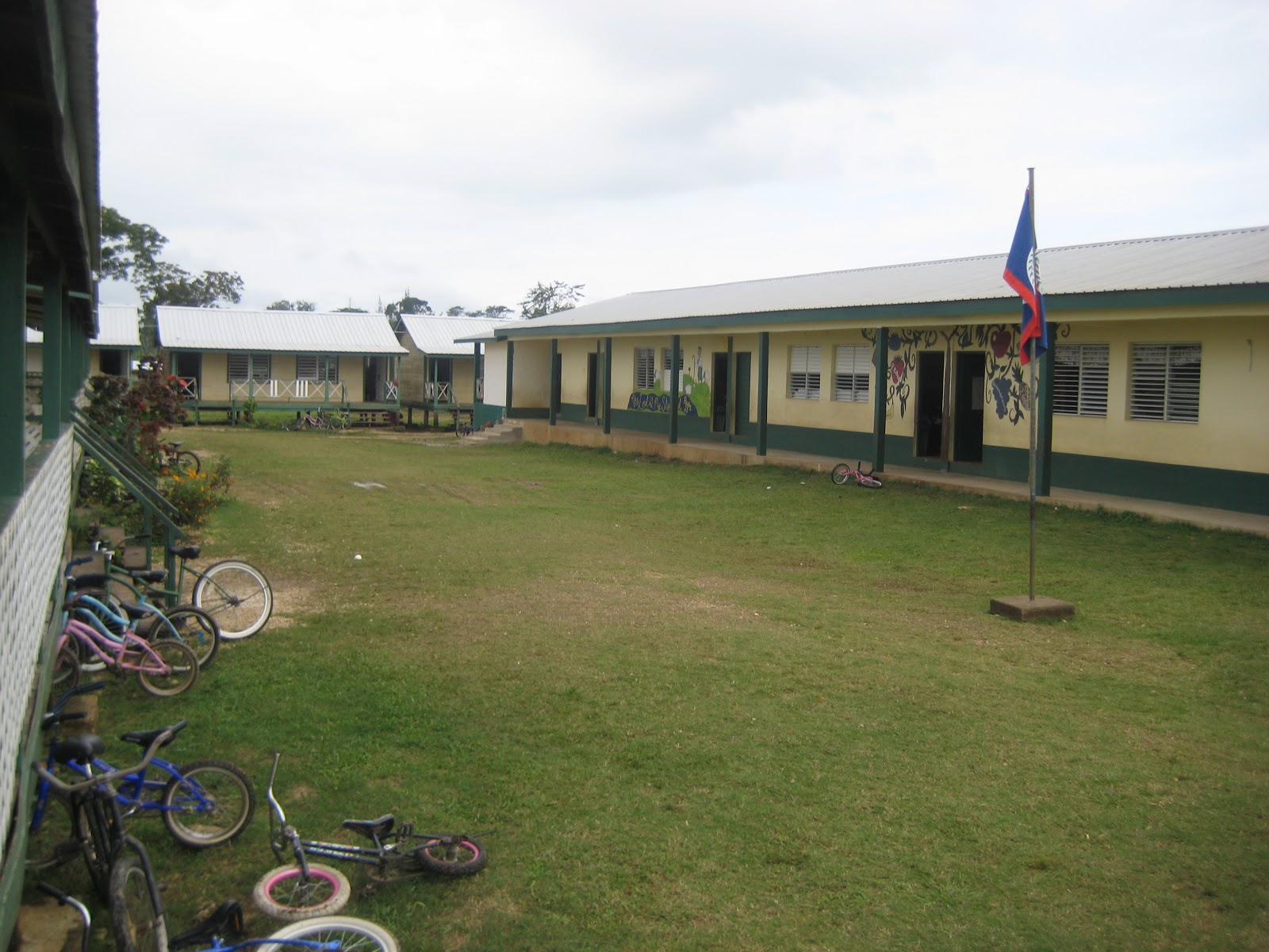 Eat.Teach.Belize: First Day of School