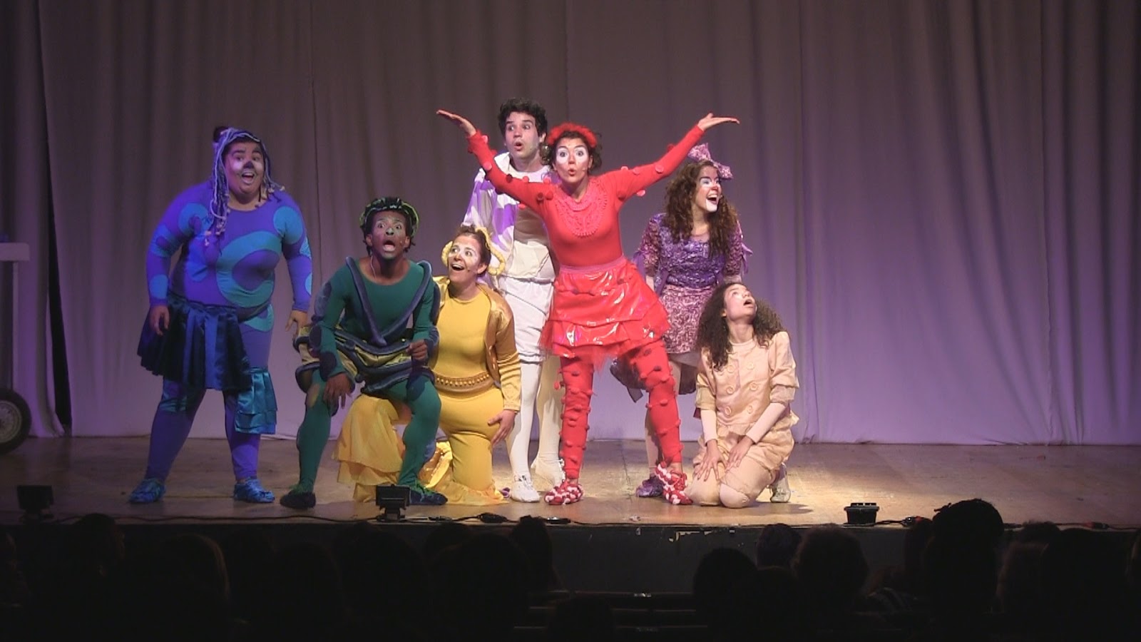 INTERVALO CULTURAL RIO: "FLICTS", DE ZIRALDO, REESTREIA NO TEATRO DOS ...