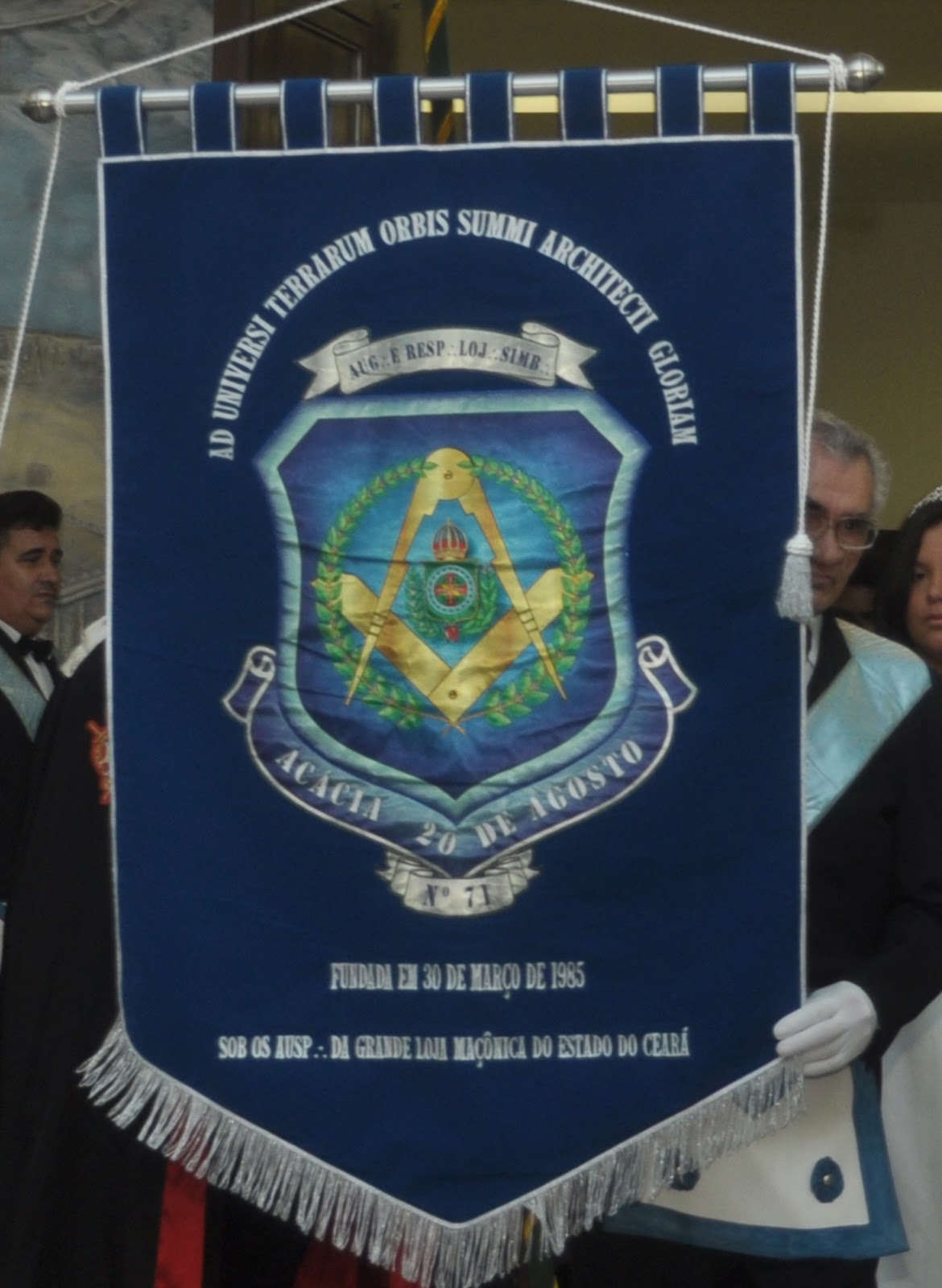 ARLS.·. Acácia 20 de agosto N° 71: Entrada do Novo Estandarte