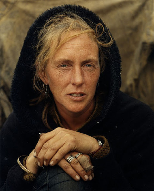 Wonderful Pictures Give an Extraordinary Glimpse Into Daily Life of the ...