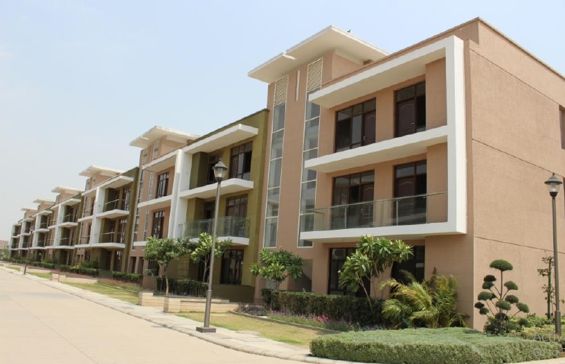 Property in Mullanpur New Chandigarh: Omaxe Mullanpur New Chandigarh