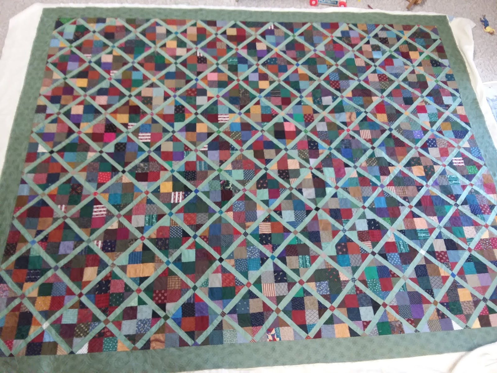 Down To Sew: Becki's big Disappearing 16 Patch quilt