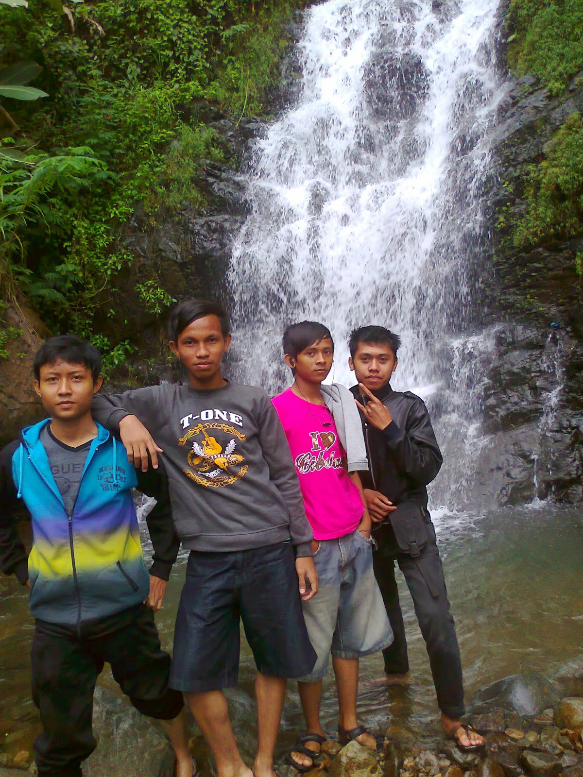 Liburan Ke Curug Cigentis, Loji - Karawang Jawa Barat