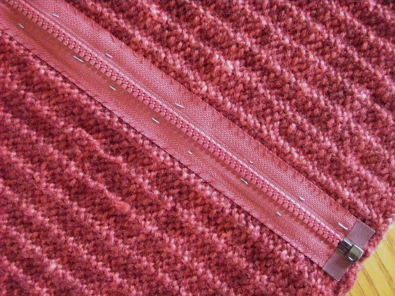 Inserting a Zipper – Ann Budd Knits