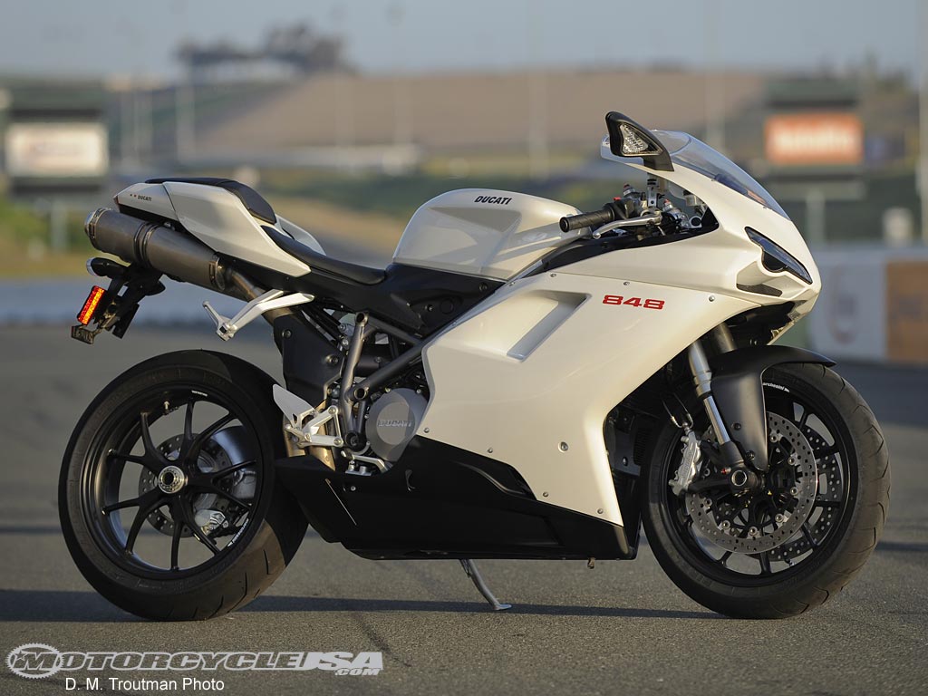 Bikes Of The Word: Ducati 848 Comparison