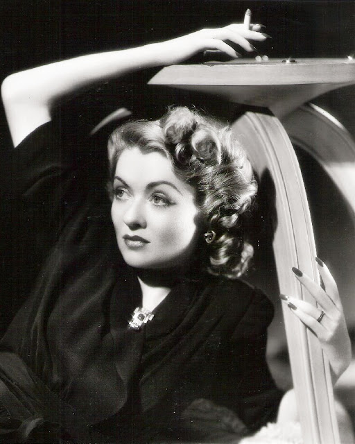 It's The Pictures That Got Small ...: THE FRIDAY GLAMOUR 15!