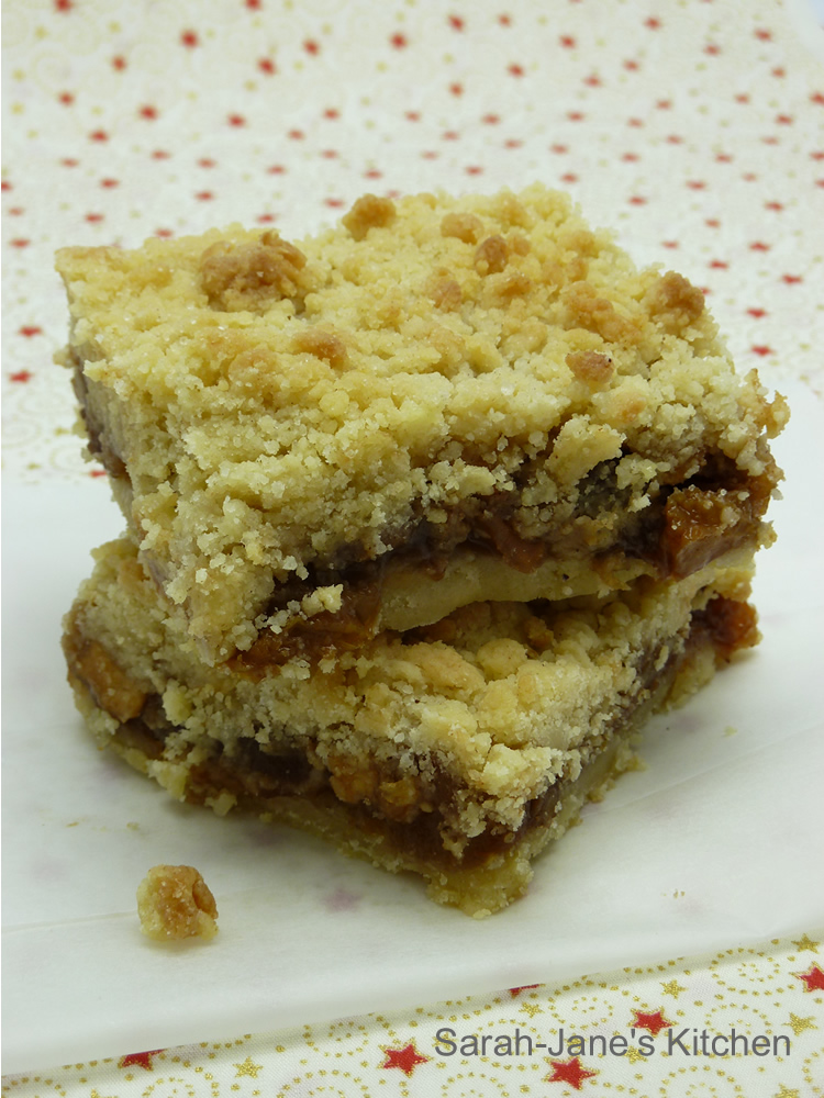 SiliconeMoulds.com Blog: Mincemeat Crumble Slices & Christmas Photos