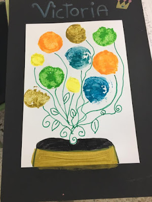 OUR ENGLISH CLASS: Art and crafts