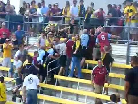 Football Hooligan Pictures: Columbus (USA) and West Ham in 2008 (2 pics ...