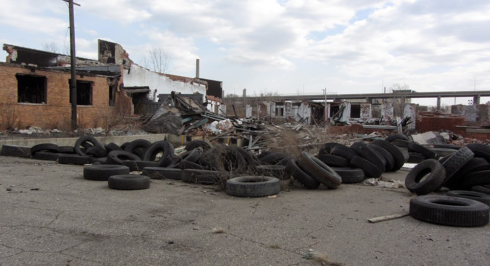 nailhed: Detroit's "Carbon Footprint"