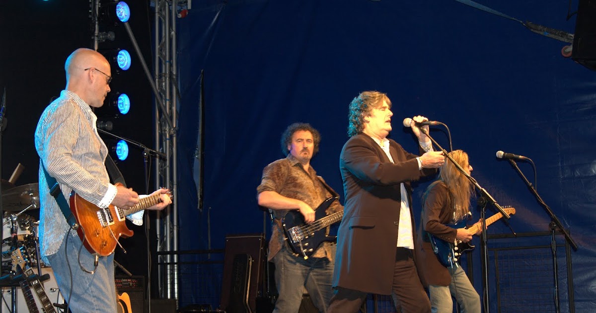 DAN Community Ltd.: Slack Alice Blues Band at the Lift Off Festival