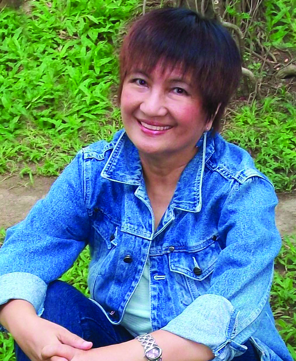 iCARLYN'S WORLD: OMF Literature Highlights Filipino Authors at the 36th ...