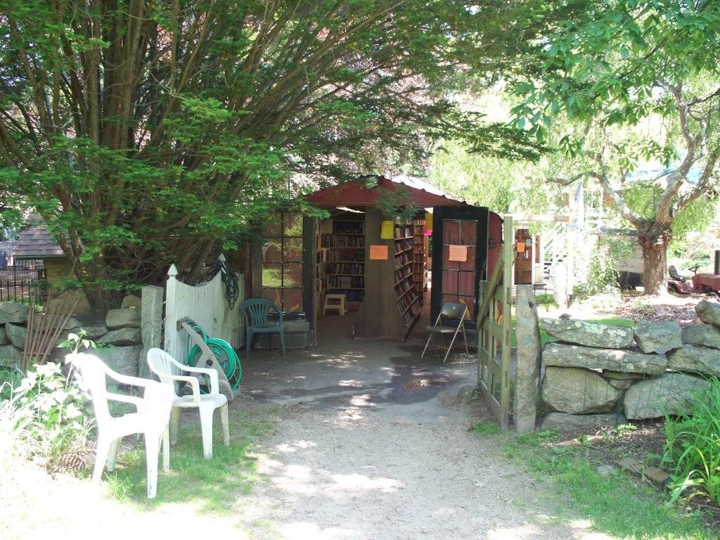 The Friday Friends: The Book Barn--Used book Stores--and how many books ...