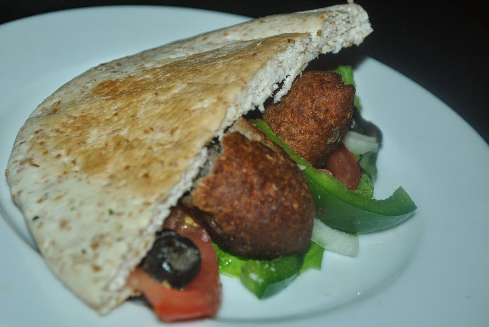 PATYSKITCHEN: LEBANESE KIBBEH WITH GARLIC YOGURT AND TOMATO SALSA