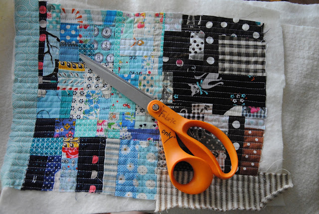 1/4" mark: Daily. patchwork. stitch