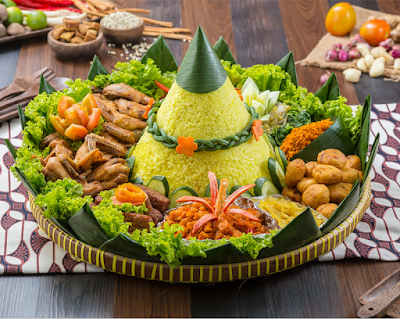 Indonesian Folklore (Folklor Indonesia): Tumpeng (The Mountain Rice)