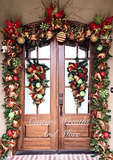 15 Ideas espectaculares para decorar puertas en navidad ~ Manoslindas.com