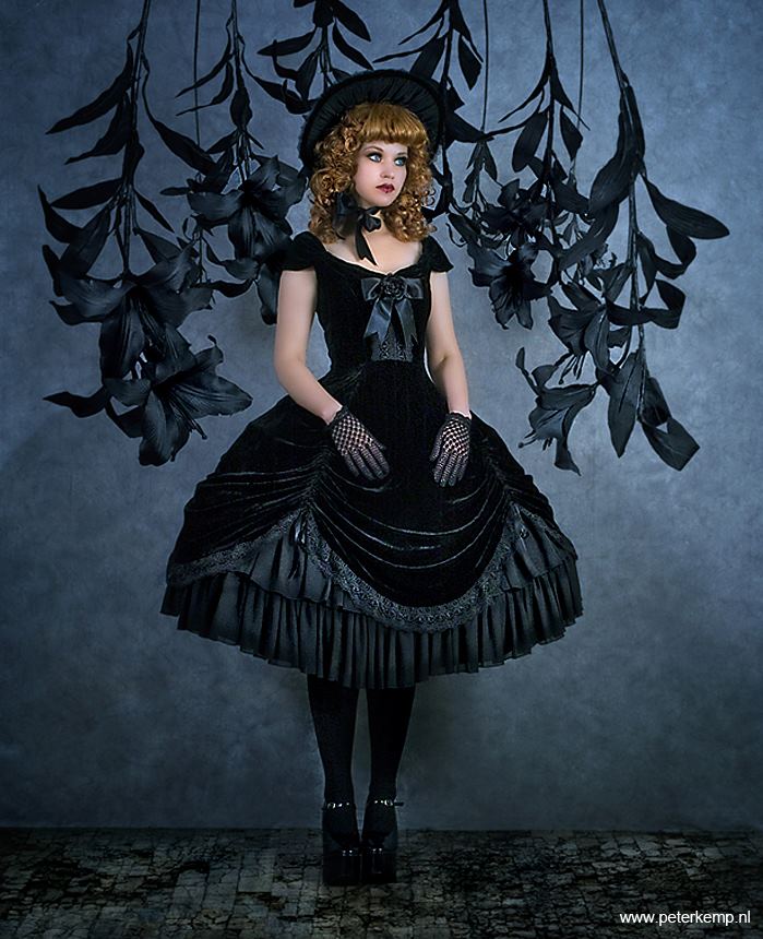 Lolita Tips, One of my favorite Lolita pictures. Proof that...