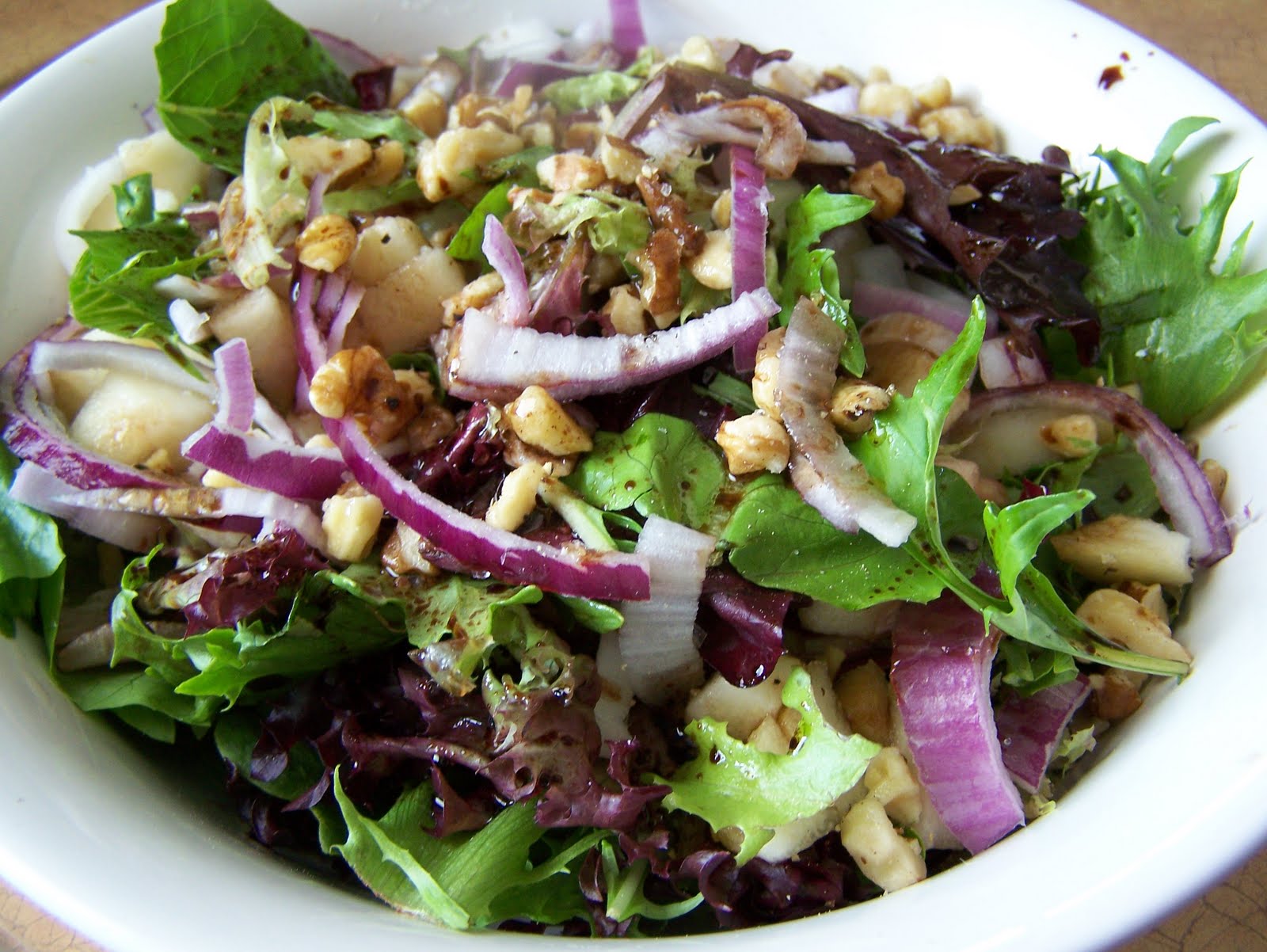 Heidi's Cooking Paleo: Fancy Pear Salad