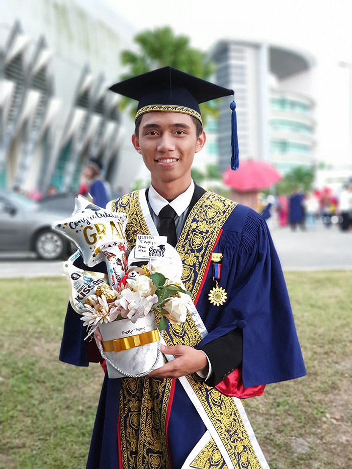 Pretty Theme Event Planner: UTM & UTHM convocation 2018 surprise delivery