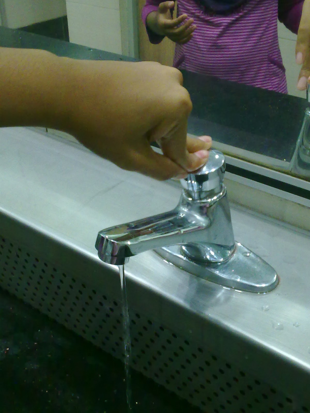 DCI 1012: Hand wash pipes