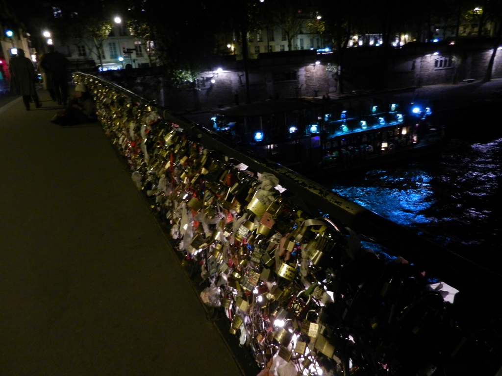 Paris: Paris Lock Bridge