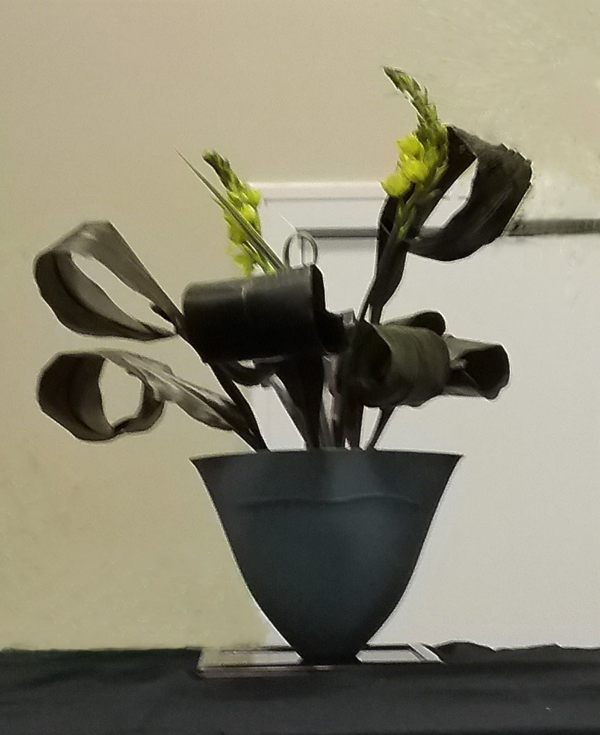 Flowers,Ikebana and I: Leaf Manipulation by Ms Yuri Ishizuka