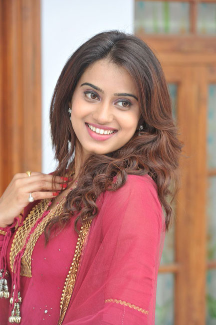 ACTRESS DIMPLE NEW STILLS - A2ZSTUDYZONE