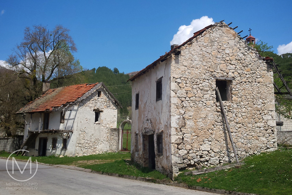 Abandoned Buildings in Bosnian Countryside - Mersad Donko Photography