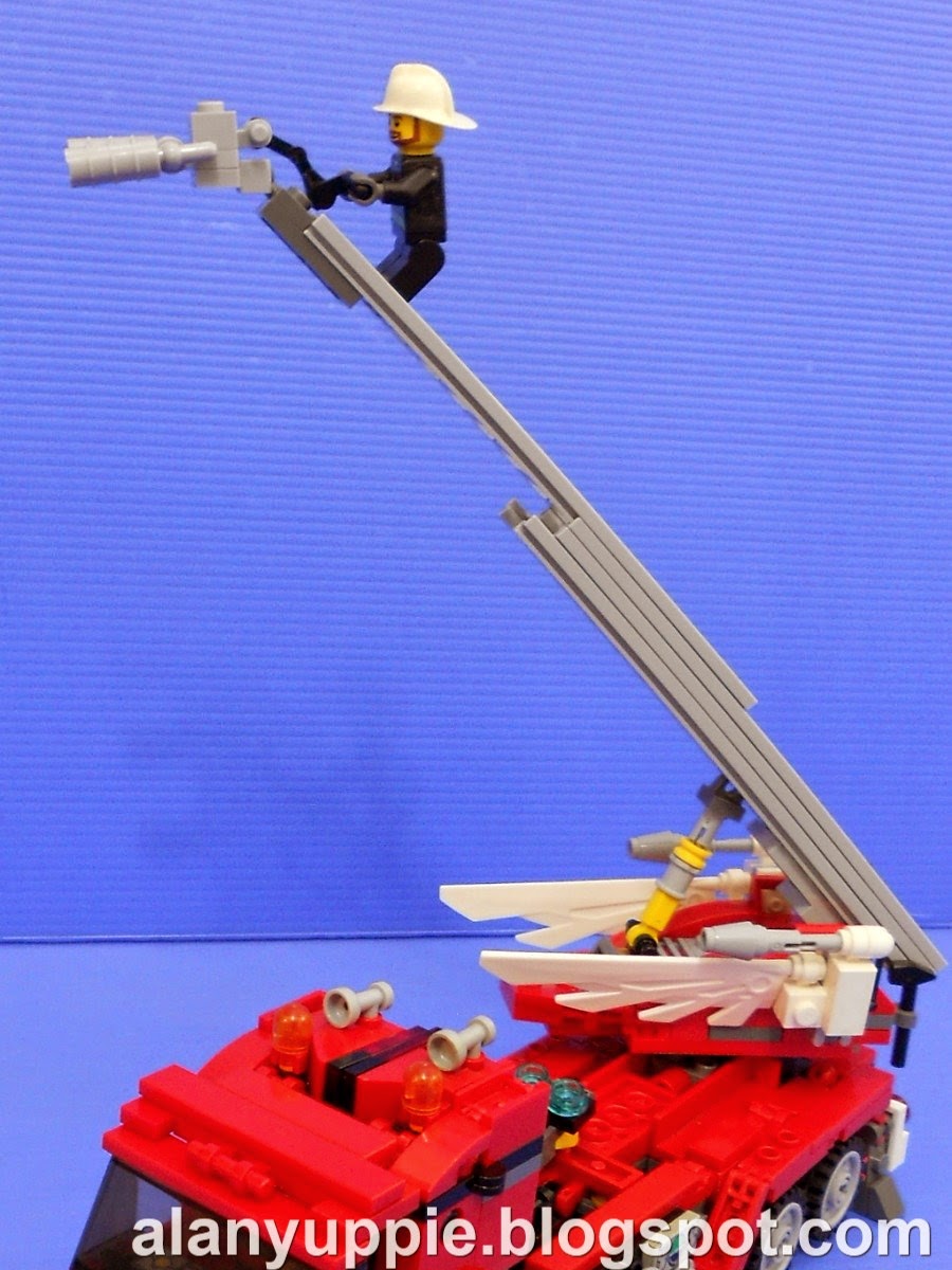 Alanyuppie's LEGO Transformers: LEGO Inferno Part 1: Vehicle Mode