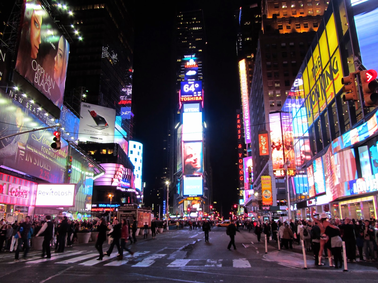 Debaixo das luzes de Times Square em Nova Iorque | EUA